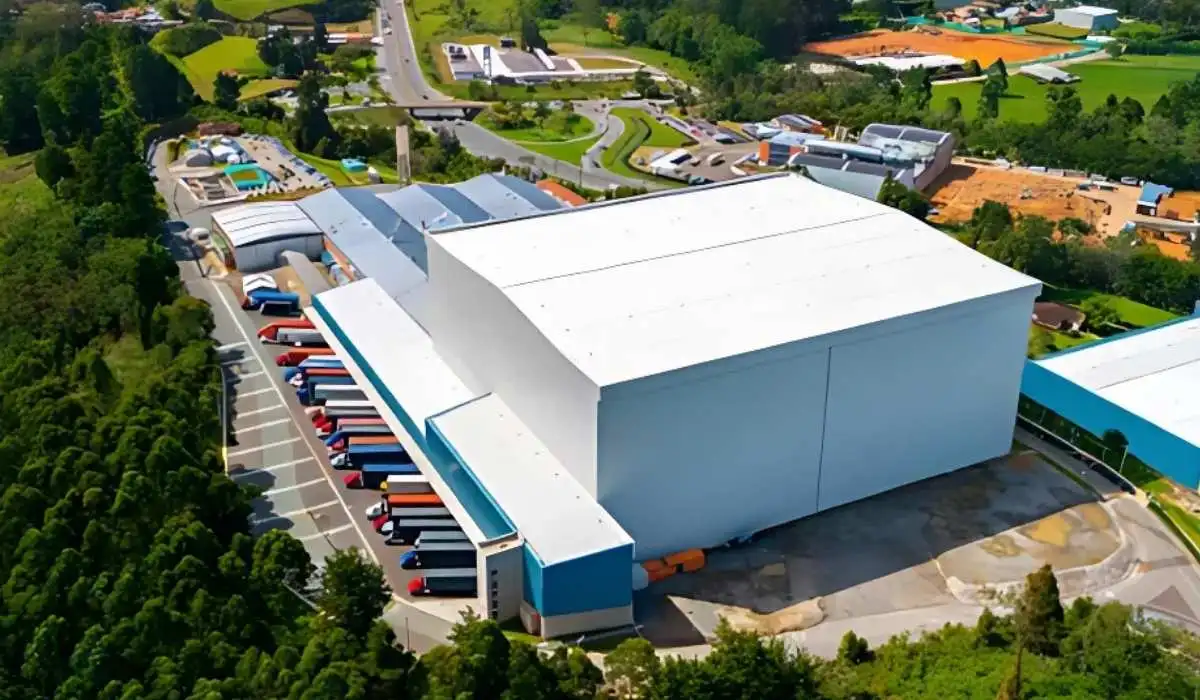 Grupo Essity inaugura la bodega automatizada más alta de Latinoamérica ...