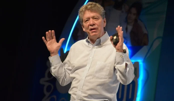 Sistema de salud en crisis: Bruce Mac Master advierte sobre colapso ...